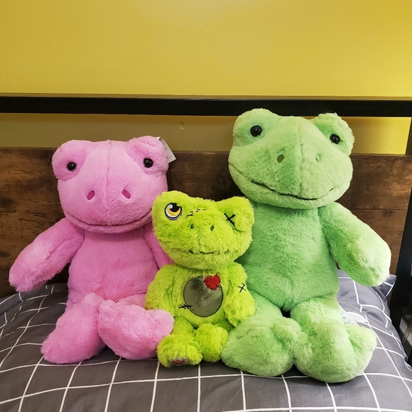 Build-A-Bear | Toys | Build A Bear Spring Pink Green And Zombie Frog ...